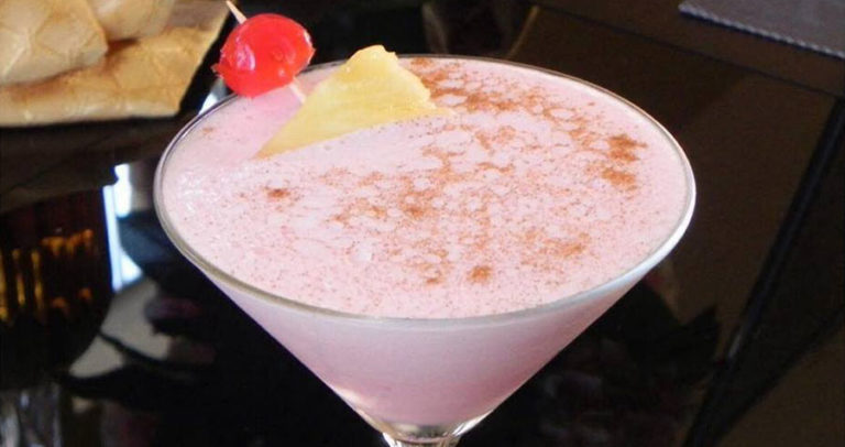 La vida sí es color de rosa: 8 recetas de bebidas color rosa que te ...