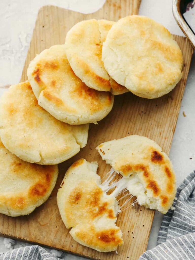 Arepas: el plato precolombino que enamora a los paladares del mundo ...
